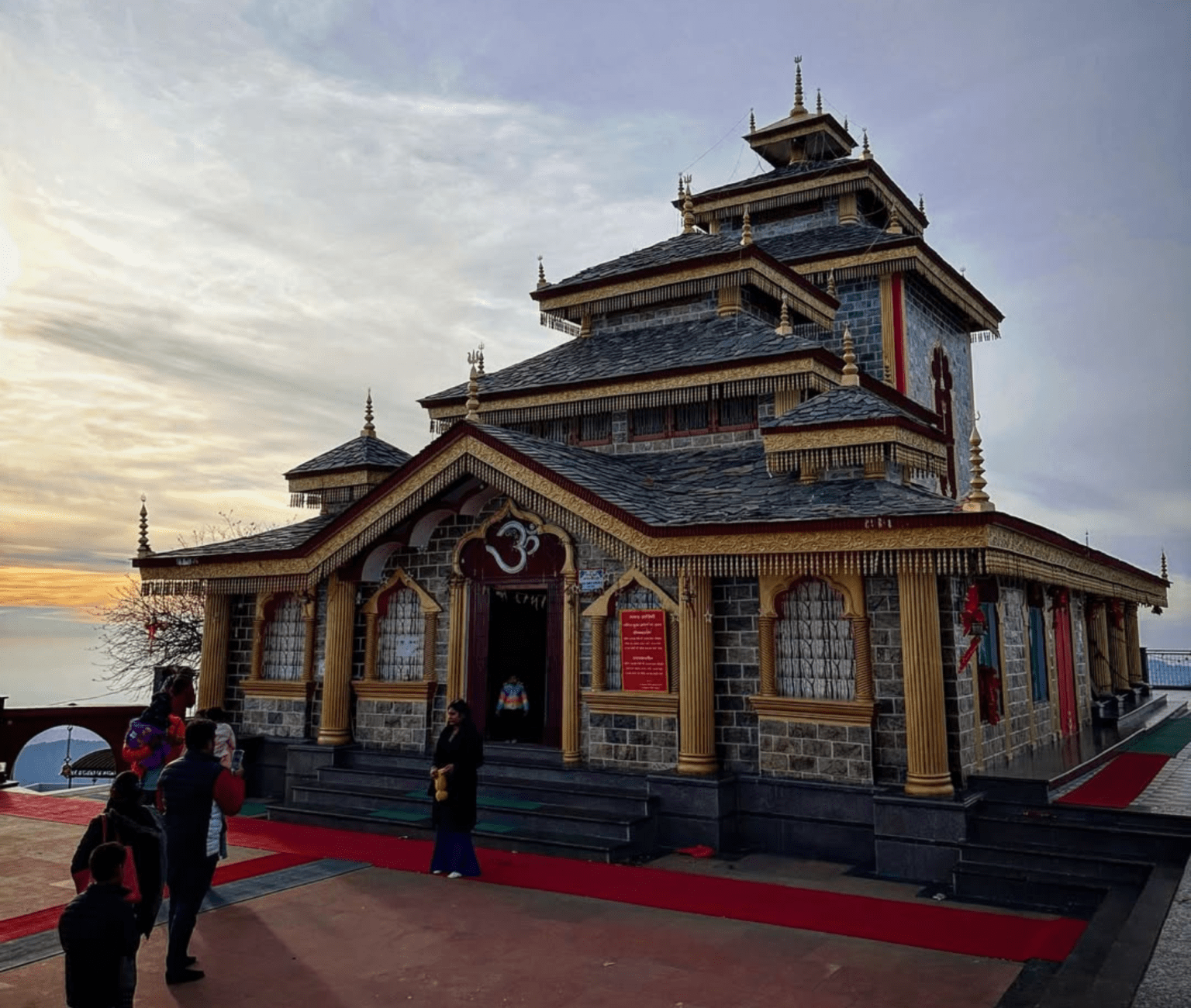 Surkanda Devi Temple Photos Hd 1080p 4k Wallpaper